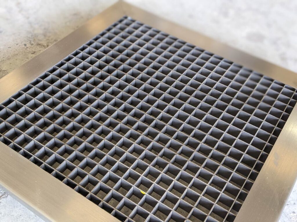 Single deflection linear bar grille ARLG